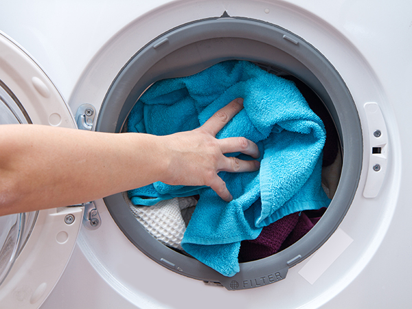 Tackling the washability of e-textiles