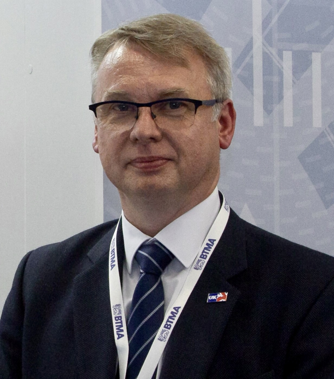 Equipping machines for disruptive design